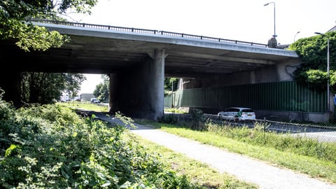 Staat van bruggen in Velsen is goed. Alleen de Julianabrug moet worden ...