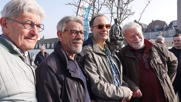 Dichtbundel over jubileum kanaal en IJmuiden. Velsens collectief ...